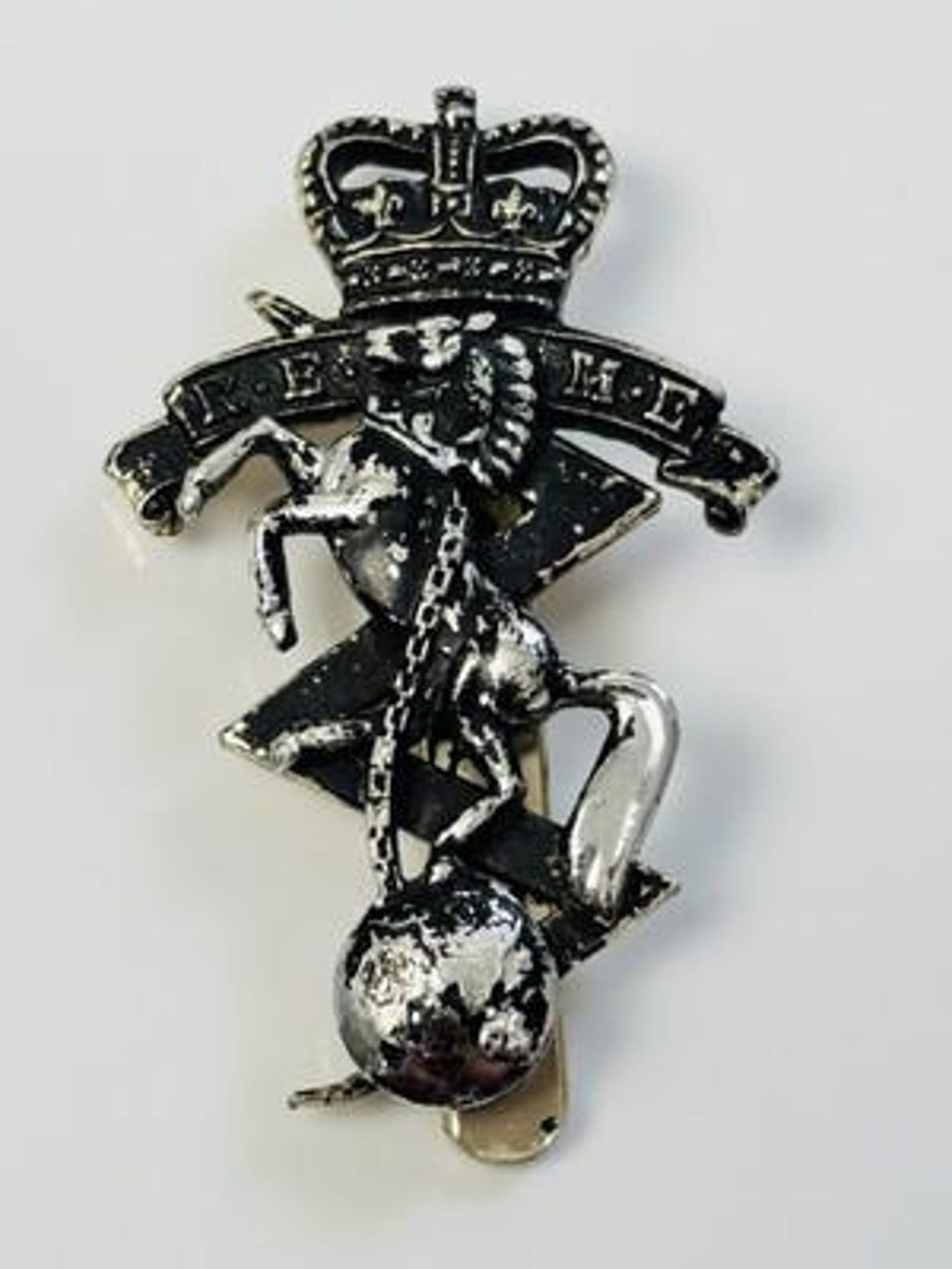 Vintage REME Royal Electrical Mechanical Engineers Cap Badge JR Gaunt B ...