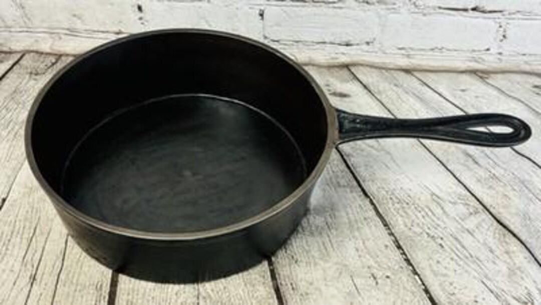 Antique 1800s Gate Marked Cast Iron Deep Skillet Saucepan Unmarked USA ...