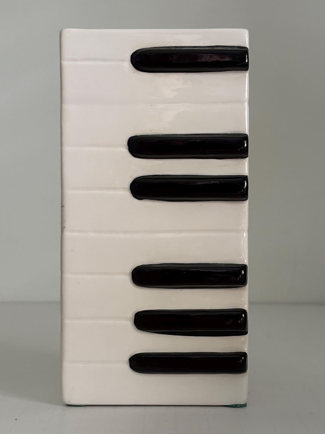 Vintage Ceramic Piano Vase 1985 Sarsaparilla Pottery - Etsy