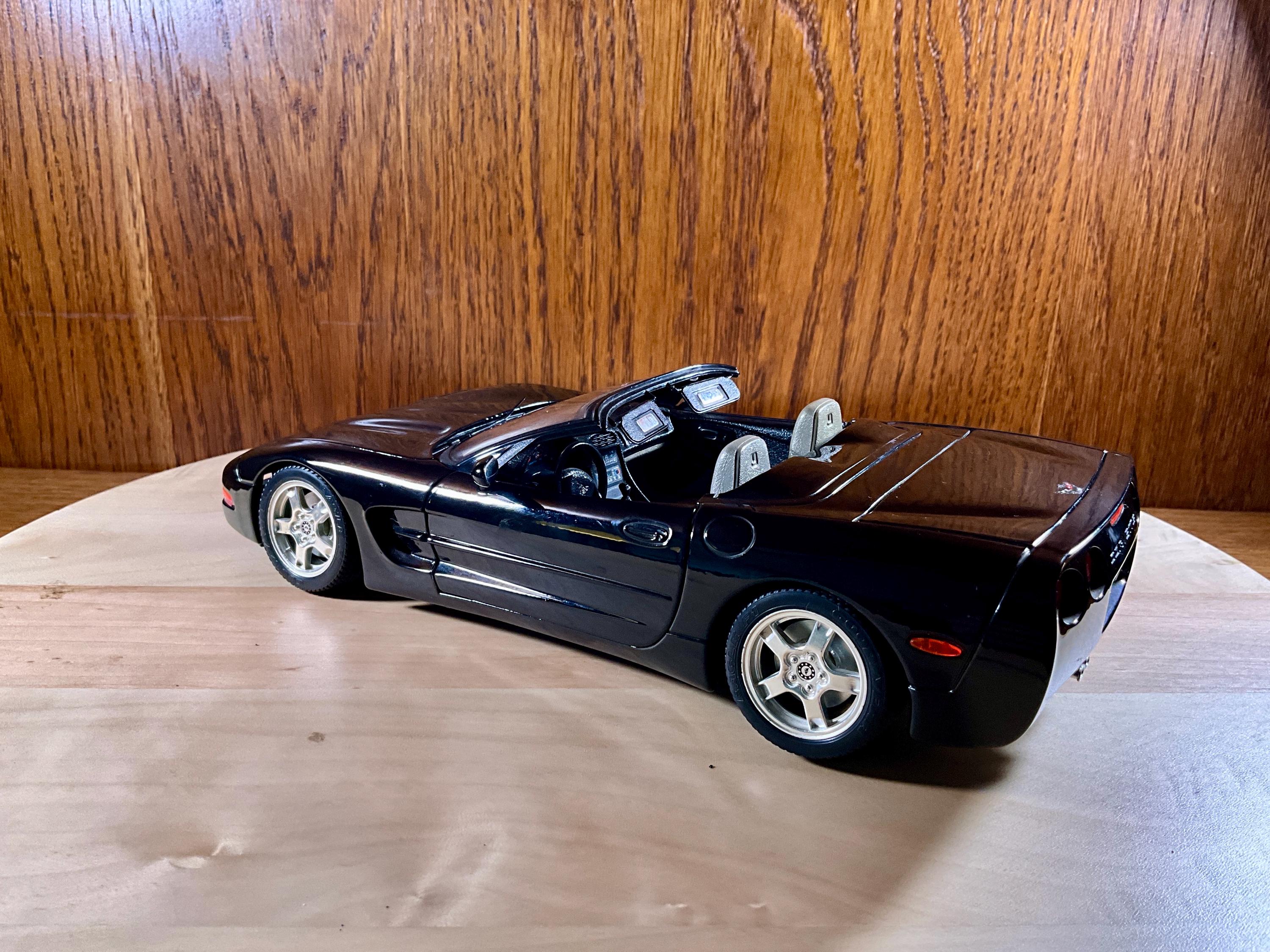 Chevrolet Corvette C5 (1997) – 1:18 Scale Diecast Model (black, Used ...