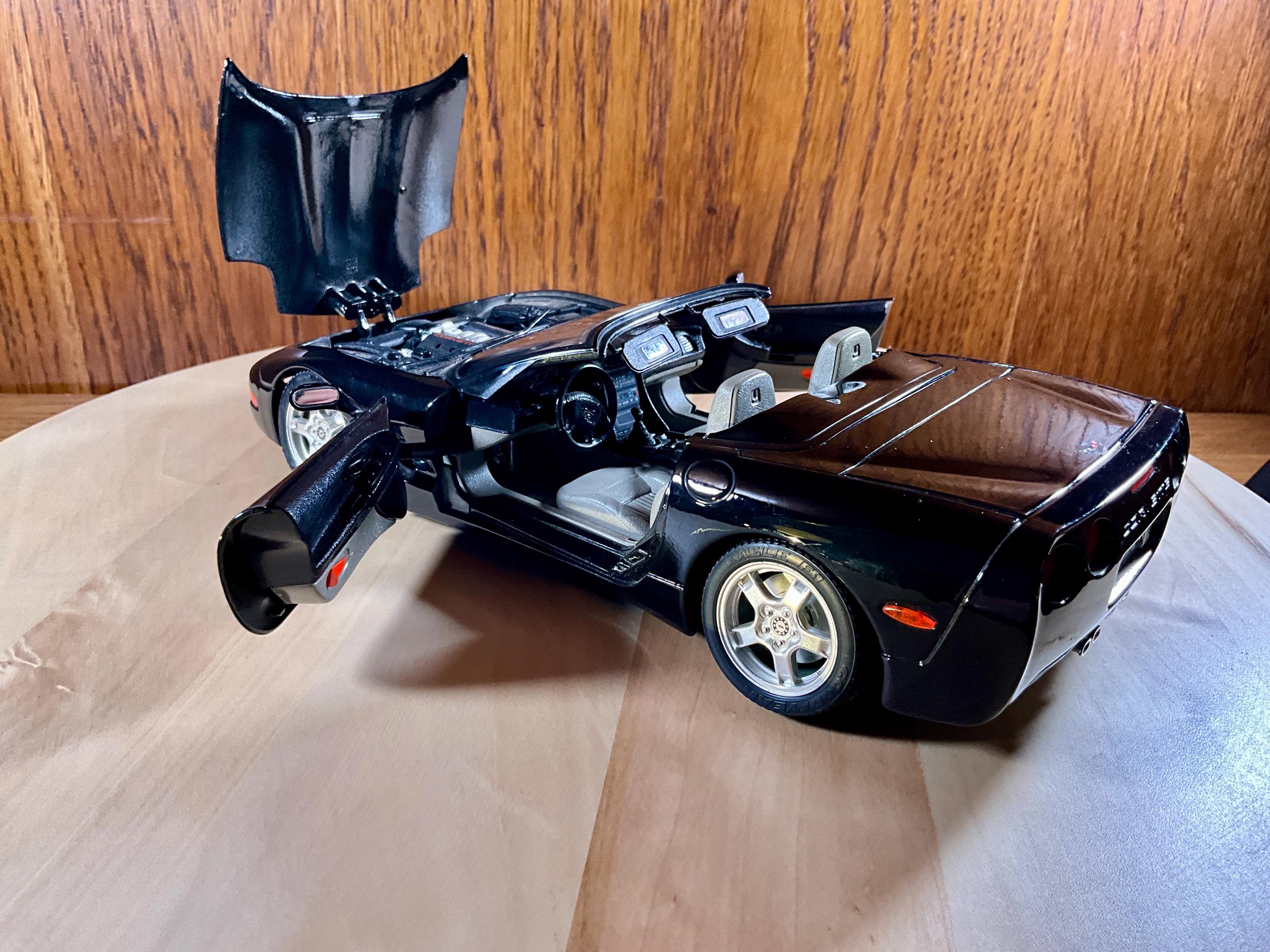 Chevrolet Corvette C5 (1997) – 1:18 Scale Diecast Model (black, Used ...