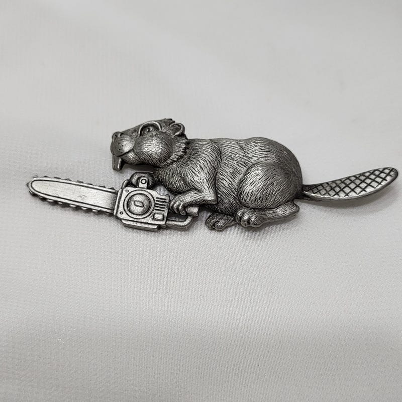 Beaver Brooch - Etsy
