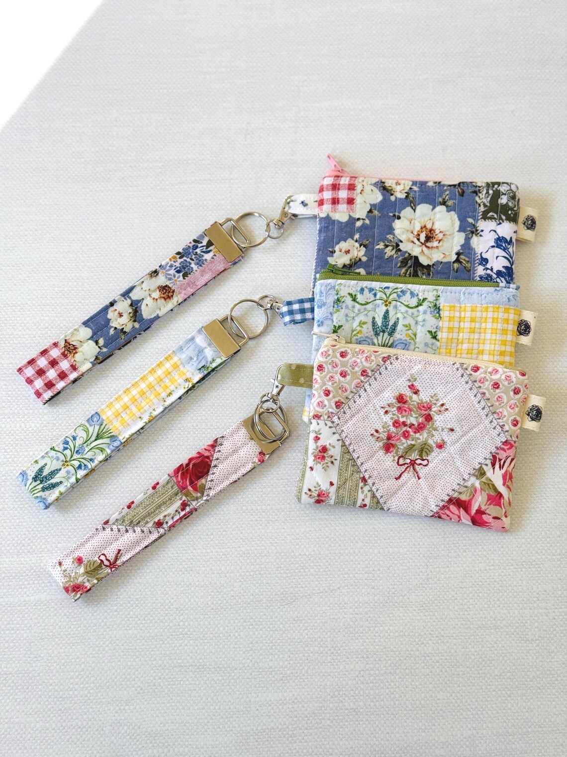 Small Quilted Cotton Fabric Keychain Wallet | Handmade Zipper Pouch ...