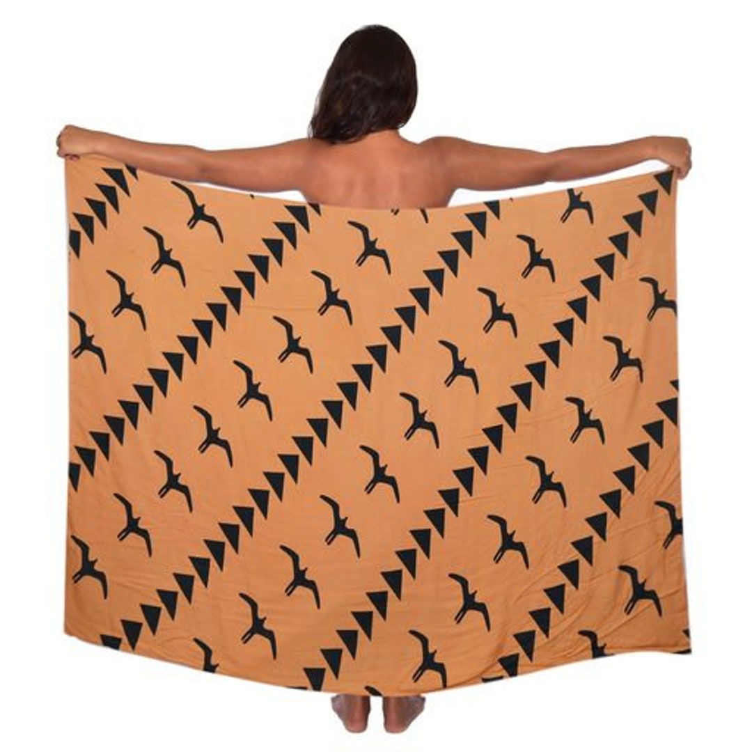 Buy 5 Get One FREE Lightweight Iwa Bird in Hazel/black - Etsy