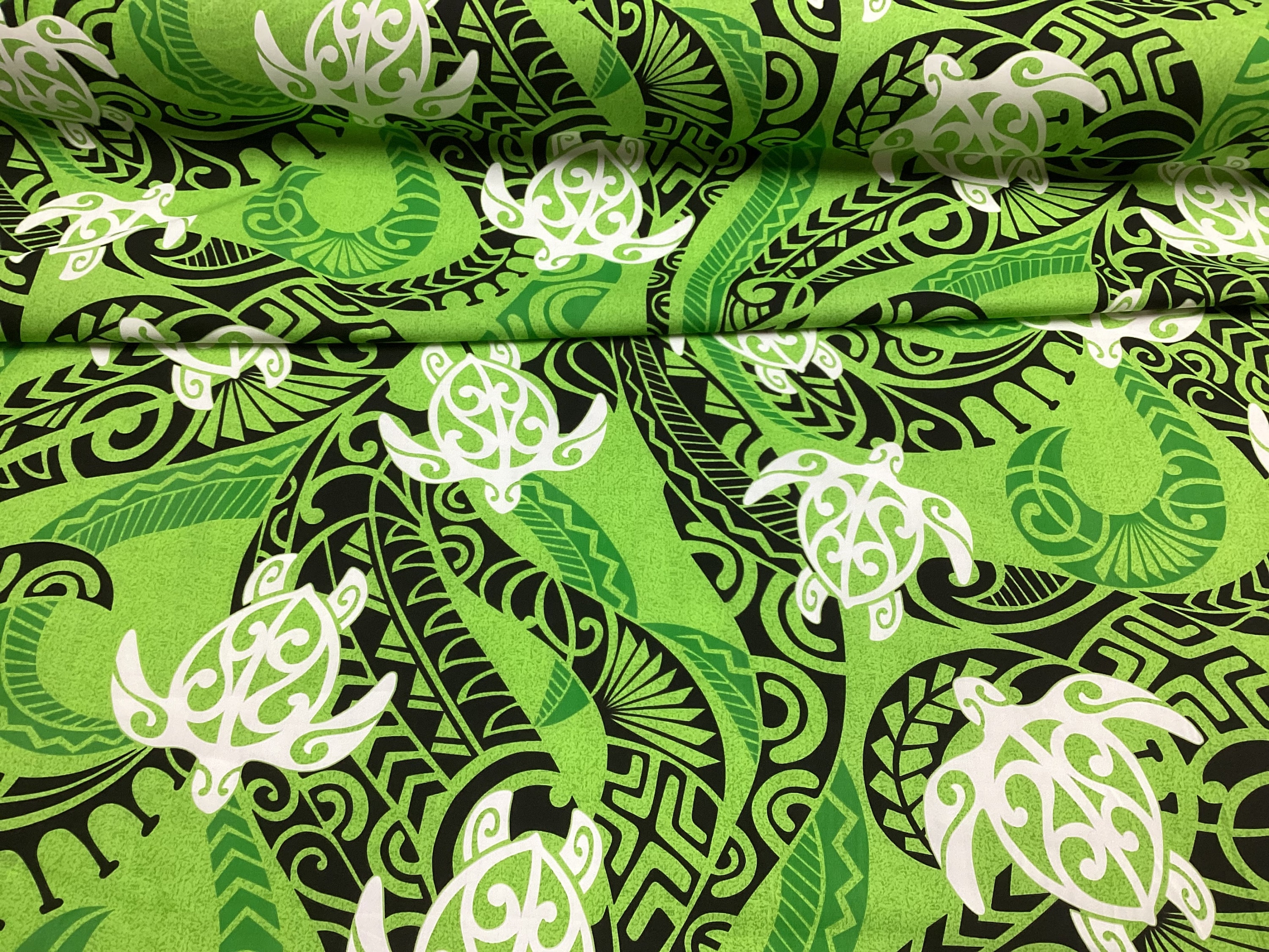 Green Tribal With Honu (turtle) Hawaiian Print Poly Cotton Fabric Sold ...