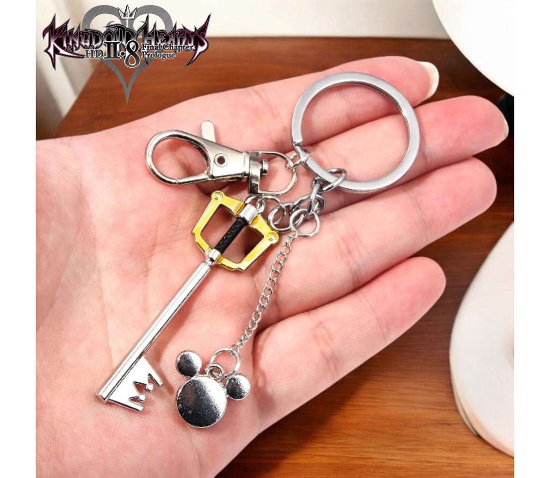 Kingdom Hearts Sora Key Keychain, Keychain for Gamers, Anime Keychain ...