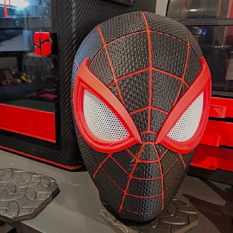 3D Printable Spiderman Mask STL File: Cosplay Prop (digital Download ...