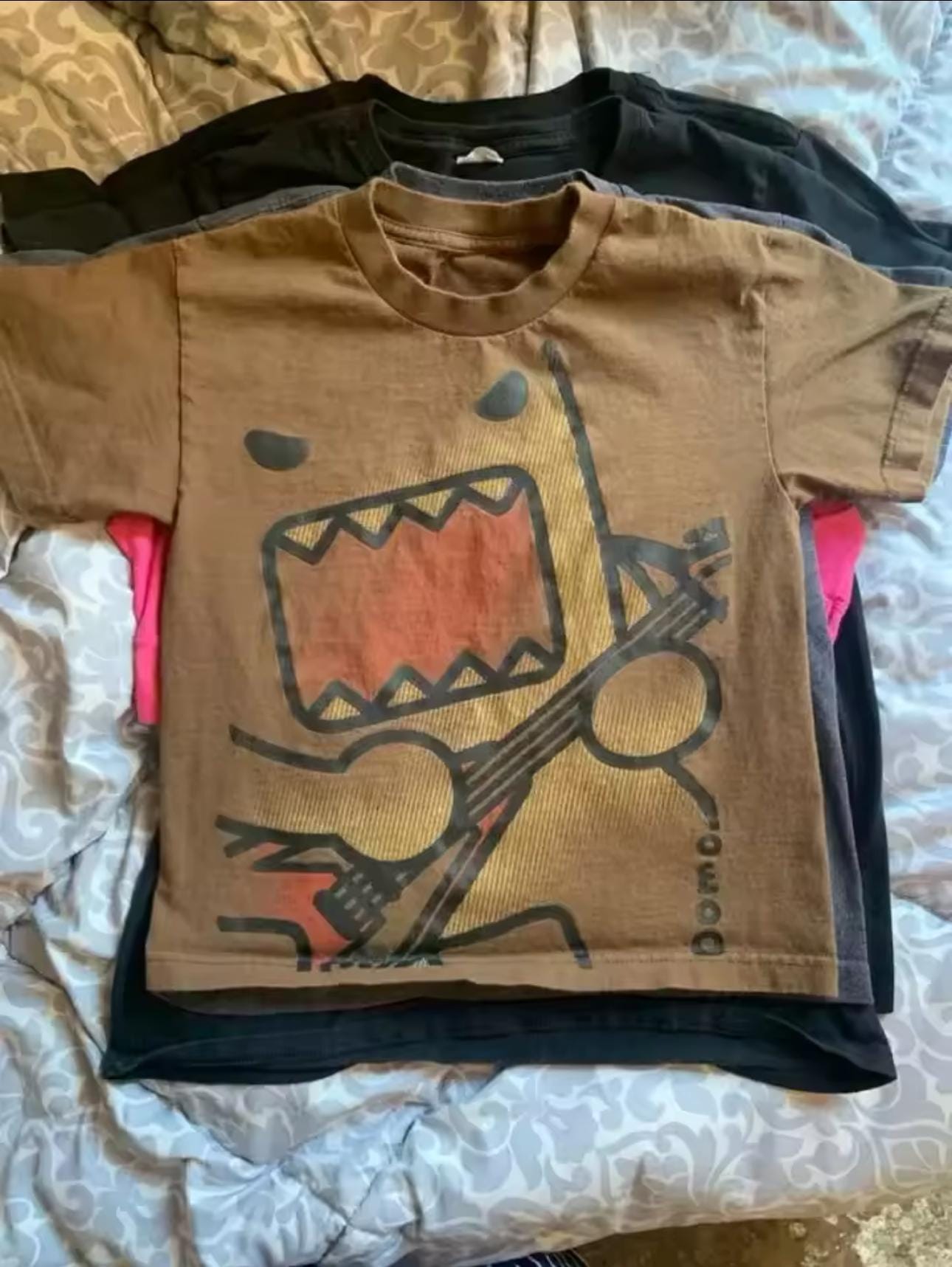 Y2k-inspired Domo Guitar T-shirt (100% COTTON) - Etsy