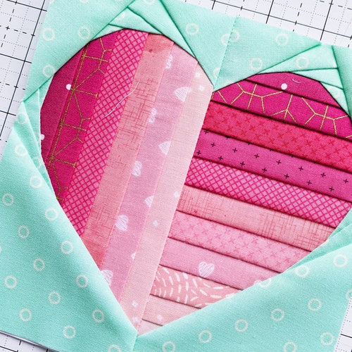 Heart Quilt Block Paper Piecing Pattern I Heart Quilting - Etsy