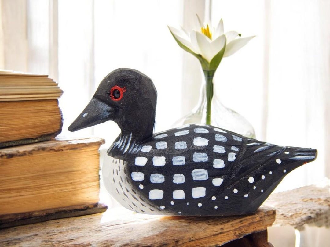 Common Loon Wooden Figurine Small Statue Carving Decoration Decoy Duck ...