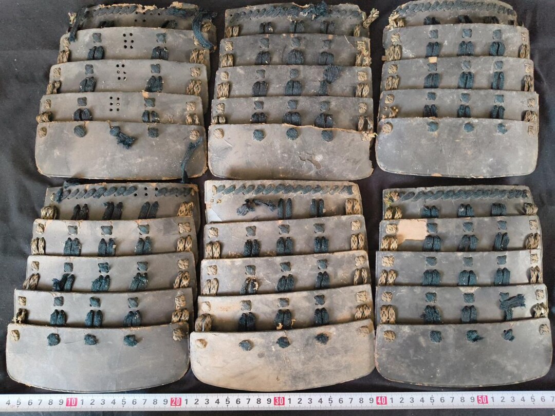 Authentic KUSAZURI Waist Armor Antique SAMURAI Yoroi Armor EDO Era ...