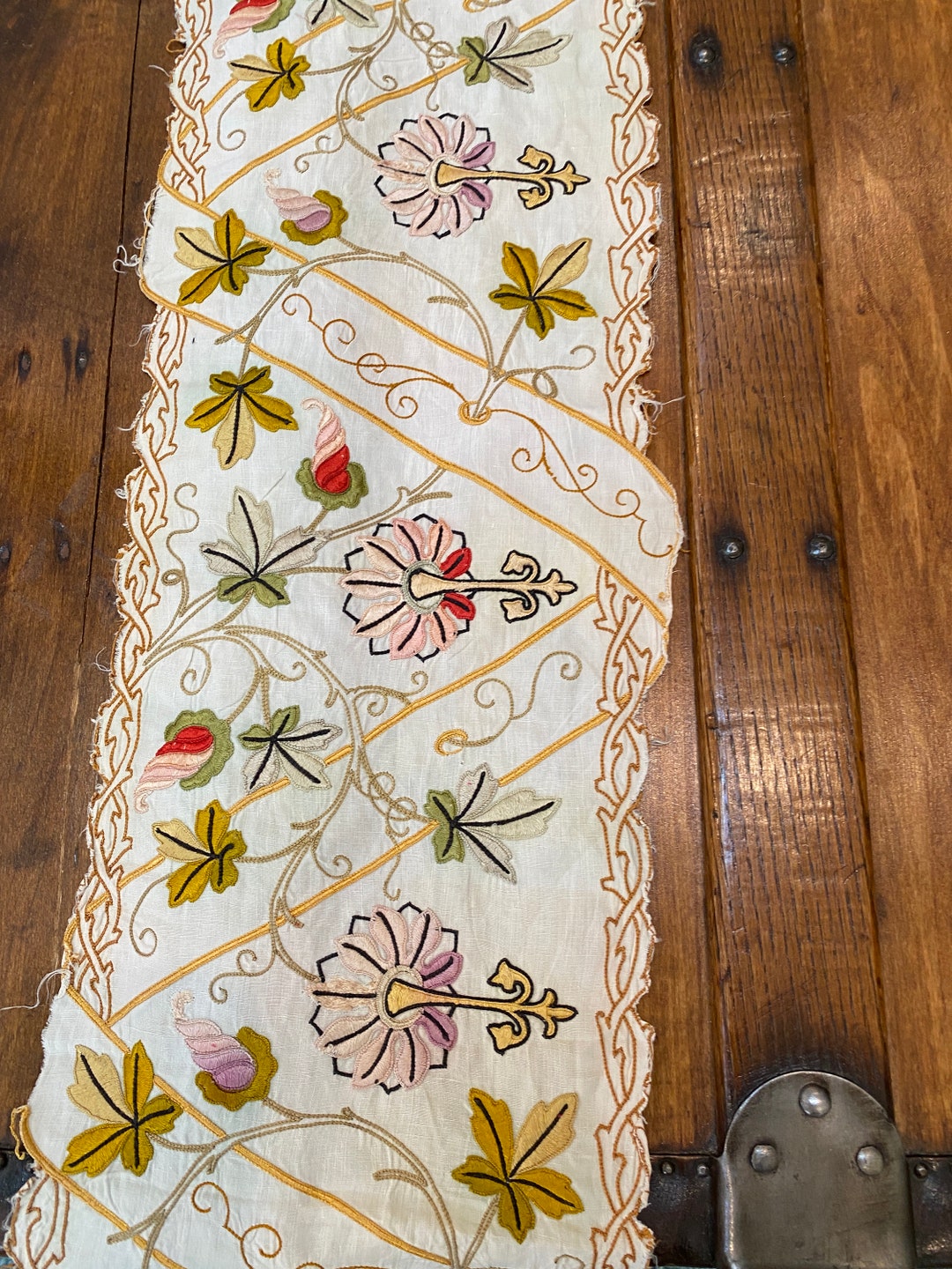 Antique Table Runner or for a Valance - Etsy
