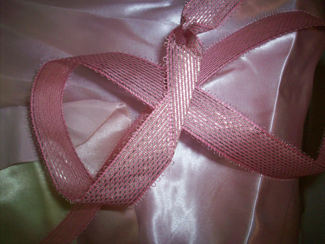 1 Yd.of Antique Pink Metallic Ribbon From the 1940s More | Etsy