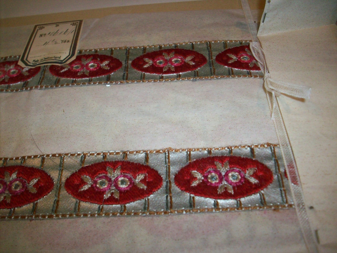 Hand Loom Embroidery Deco Period - Etsy