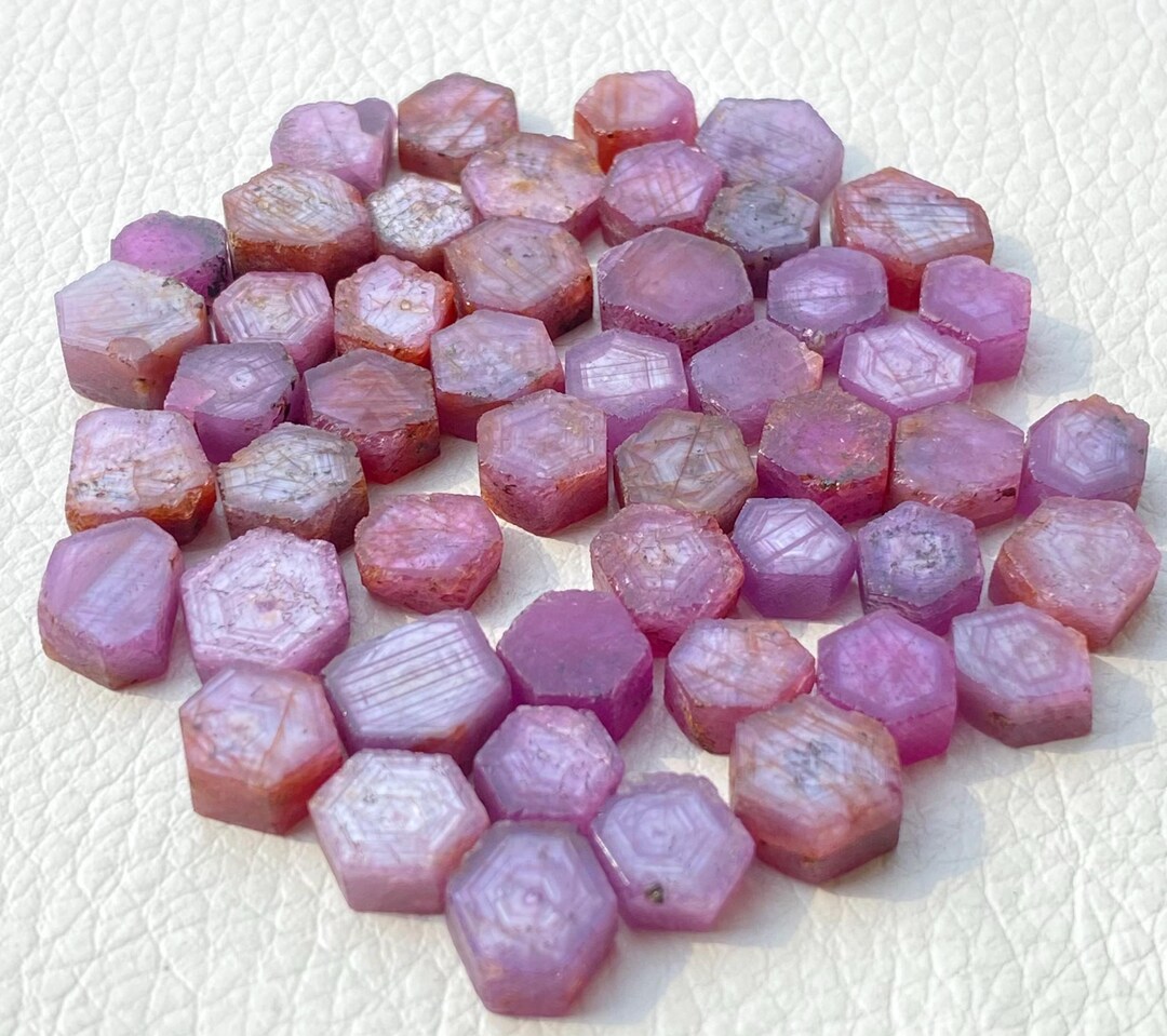 UV Reactive Ruby Corundum Crystal Slices: 50 Pcs Pinkish Red Hexagons ...