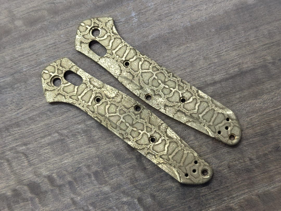 REPTILIAN Engraved Brass Scales for Benchmade 940 Osborne Birthday Gift ...