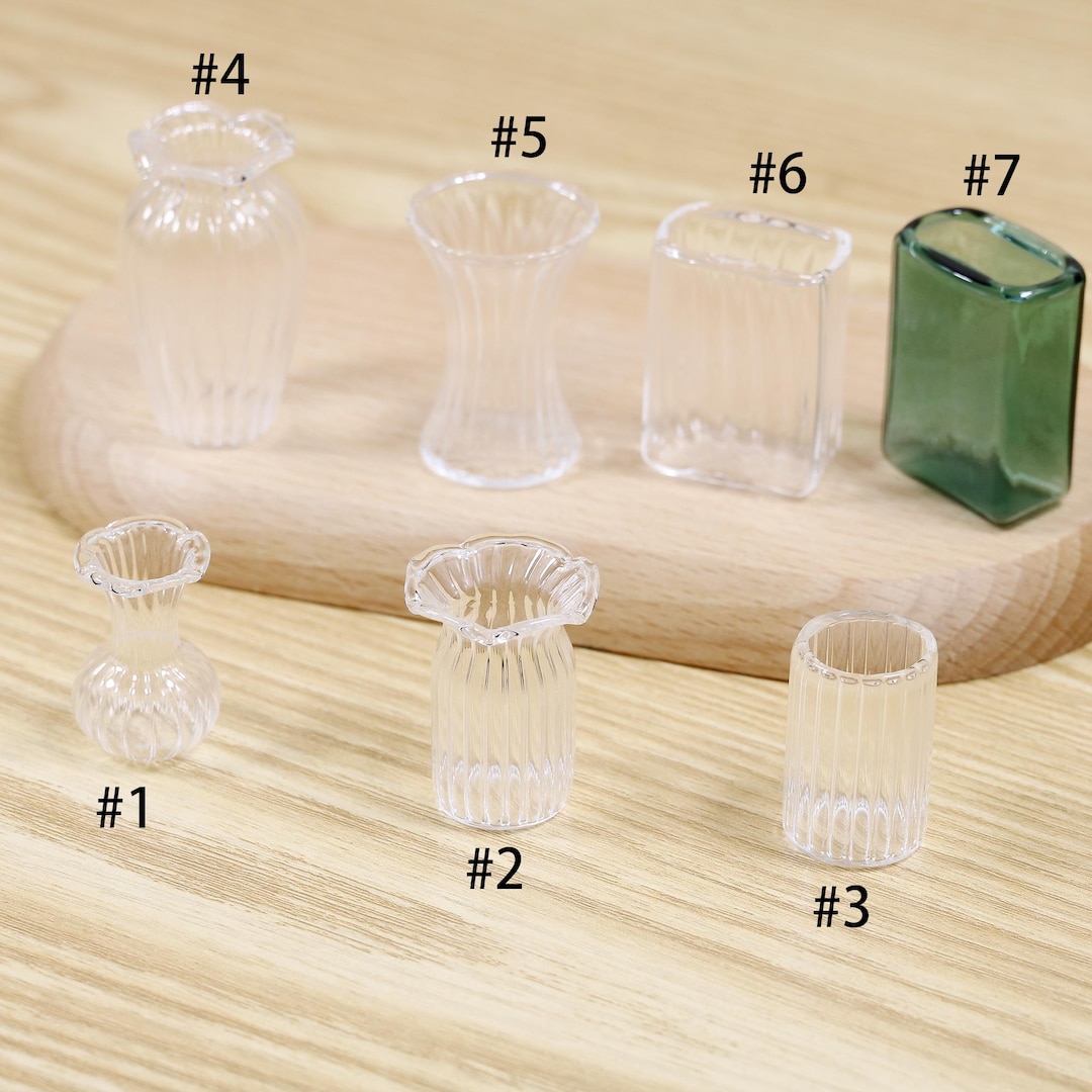 Mini Glass Vase: Tiny Elegance for Miniature Floral Arrangements ...