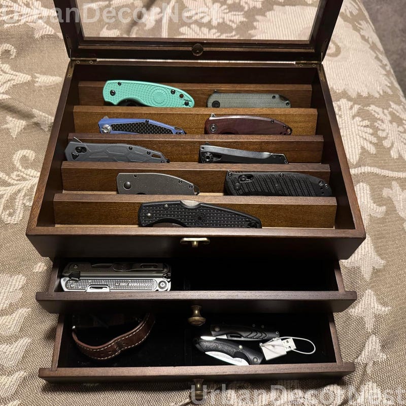 Pocket Knife Display Case - Etsy
