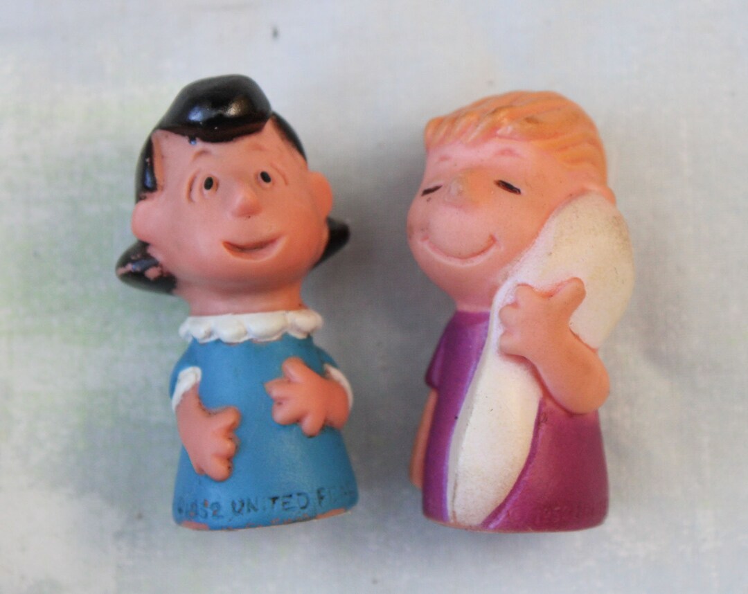 Linus and Lucy Small Toys From Peanuts Gang. - Etsy