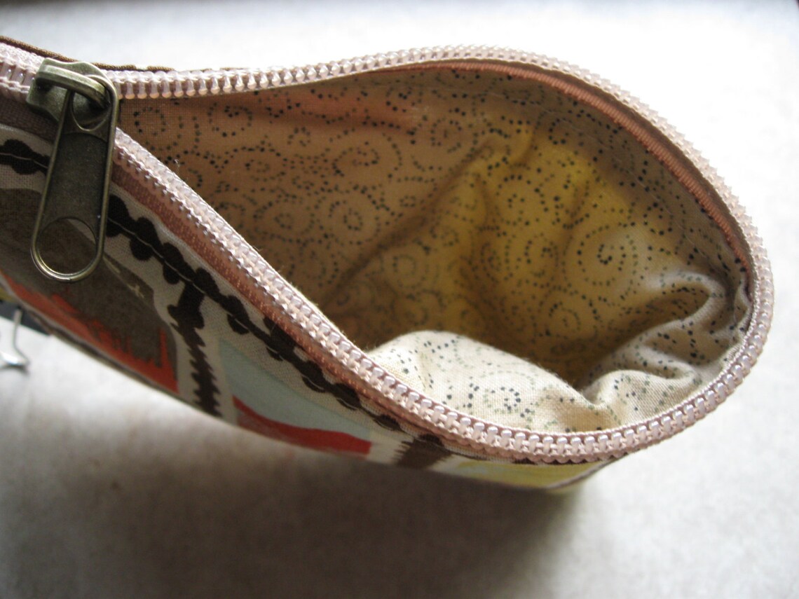 Padded Zipper Bag in Vintage Postage Stamp Print - Etsy