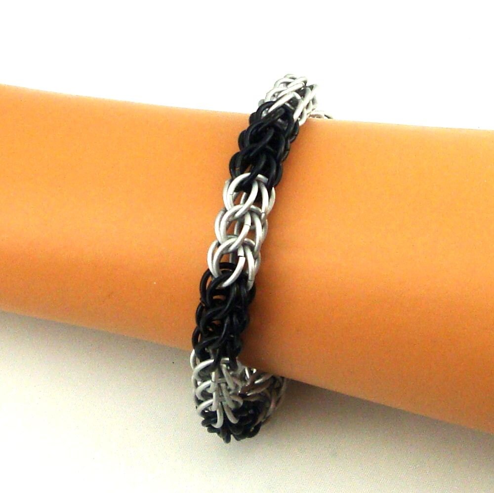Chainmaille Jewellery, Black and White Full Persian Chainmail Bracelet ...