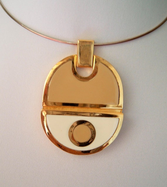 Max Factor Mod Vintage, Perfume Locket, Aquarius, Gol… - Gem