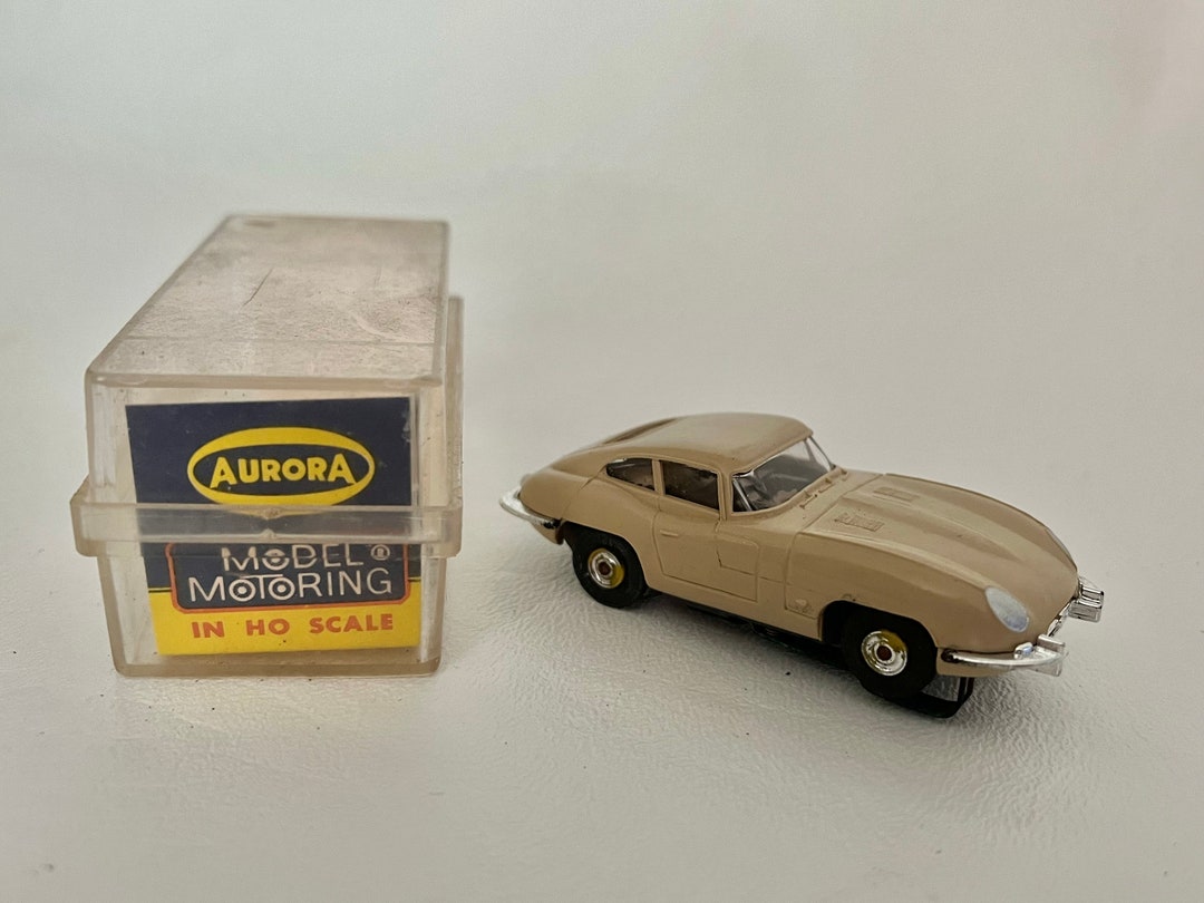 Thunderjet 500 Slot Car, XKE Jaguar, Aurora HO Scale, #1358 Tan - Etsy
