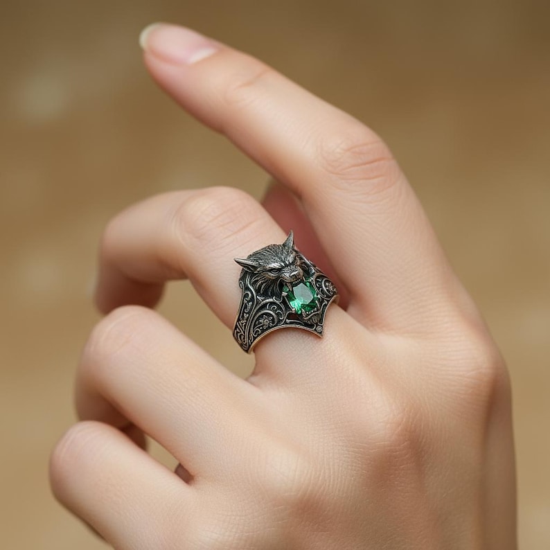 Halloween Vintage Werewolf Head Ring: Fierce Beast Halloween Jewelry - Etsy