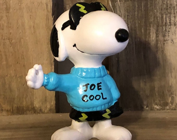 Vintage Joe Cool Snoopy PVC Figure - Etsy
