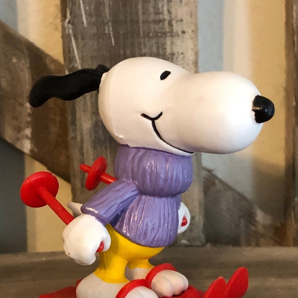 Snoopy Skiing - Etsy