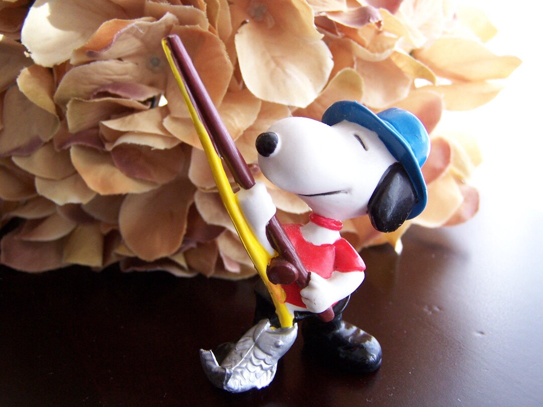 Vintage Peanuts Snoopy Fisherman Figurine PVC Snoopy Catches - Etsy