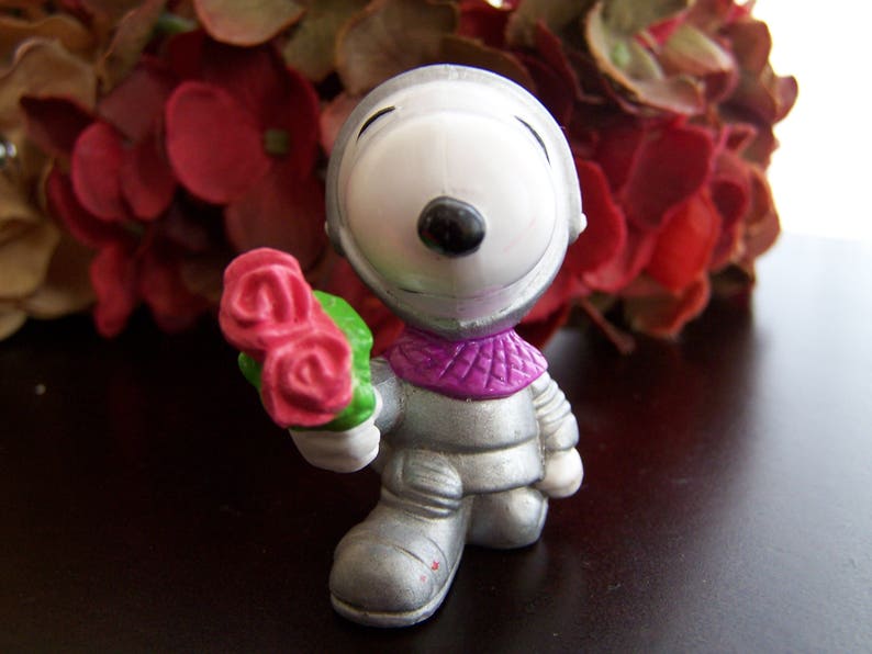 Vintage Snoopy Knight Suit of Armor Peanuts Snoopy | Etsy