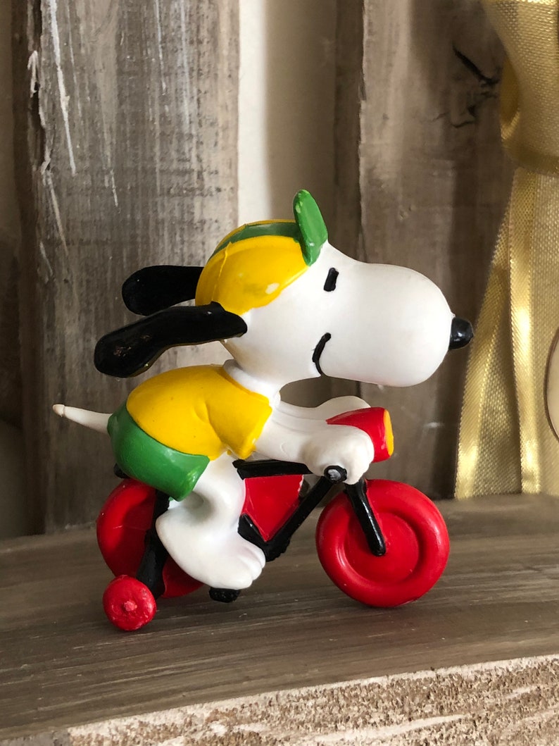 Vintage Snoopy Bicyclist Cyclist Miniature Figure Riding Racing on a ...