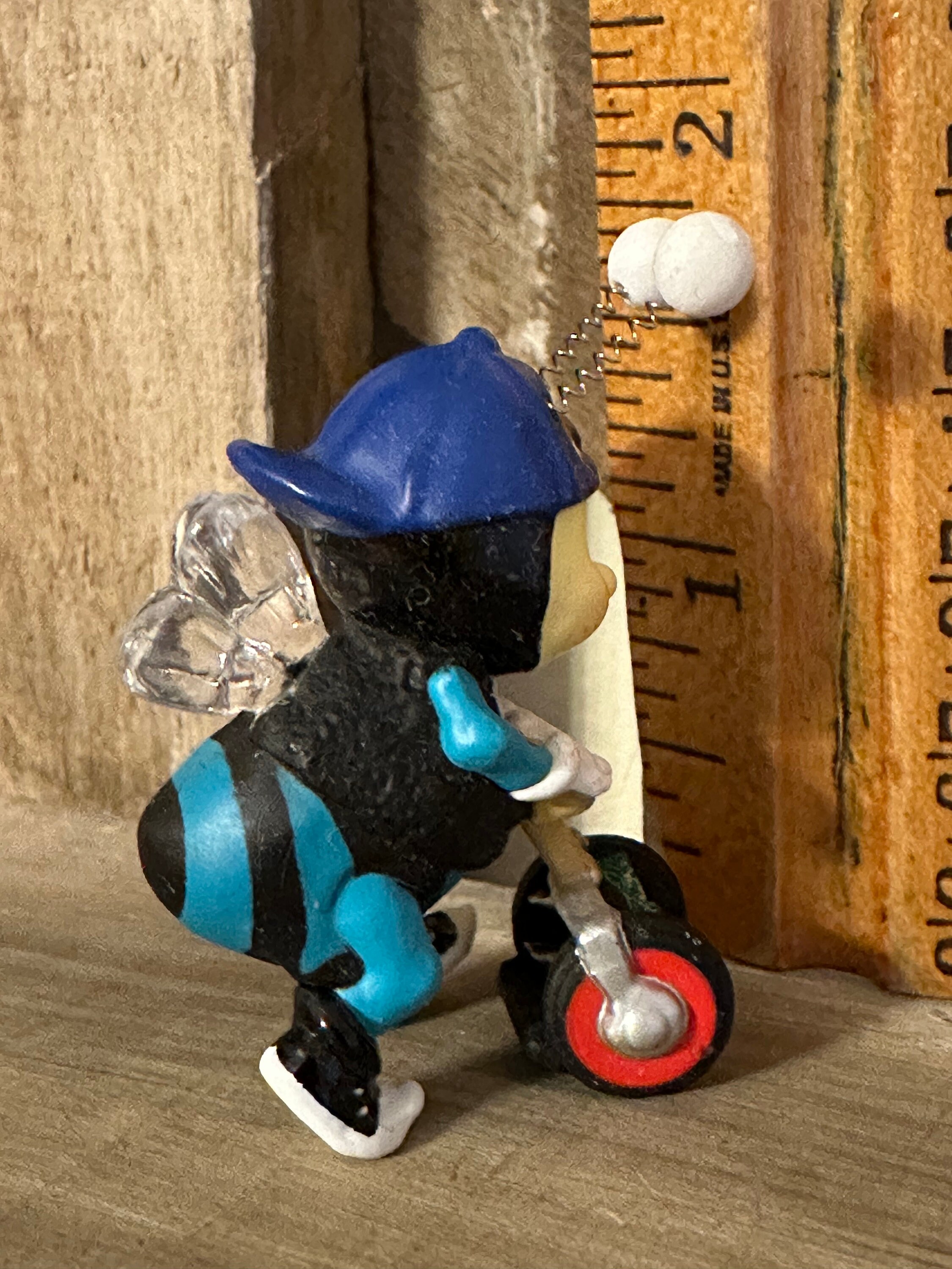 Vintage Bee Busy Hallmark Way to Bee Merry Miniatures Figure 2000 - Etsy