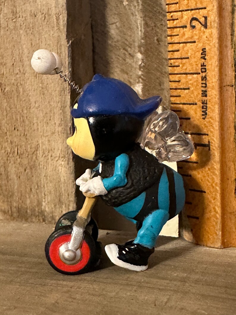 Vintage Bee Busy Hallmark Way to Bee Merry Miniatures Figure 2000 - Etsy