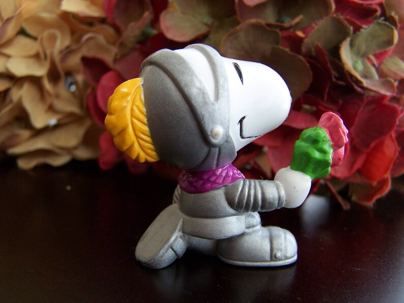 Vintage Snoopy Knight Suit of Armor Peanuts Snoopy - Etsy
