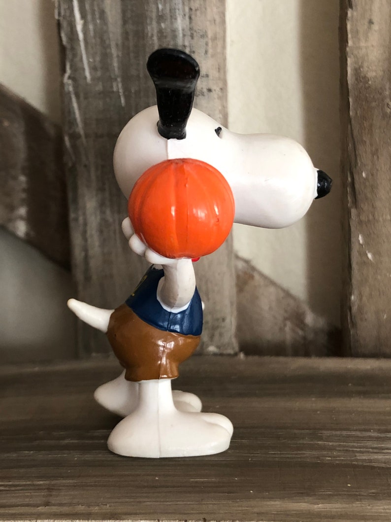 Vintage Peanuts Basketball Player Snoopy Miniature Figure Blue | Etsy