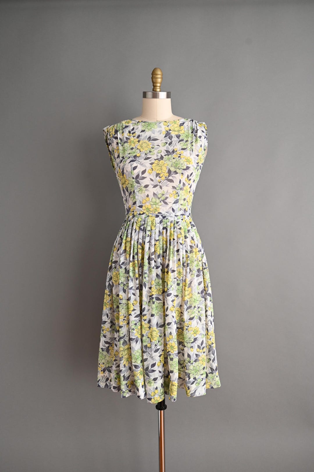 Vintage 1950s Dress | Patty Petite Floral Print Spring Dress | Small - Etsy