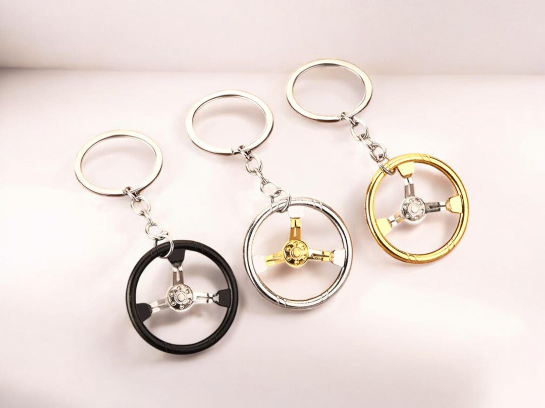 Racing Steering Wheel Keychain – Colorful Metal Car Keyring, Sporty ...