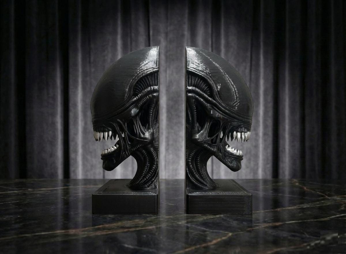Alien Xenomorph Bookend: Sci-fi Horror Decor - Etsy
