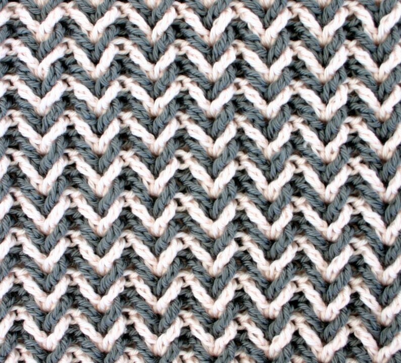 Chevron Cowl PDF Crochet PATTERN Interlocking V Stitch Round - Etsy