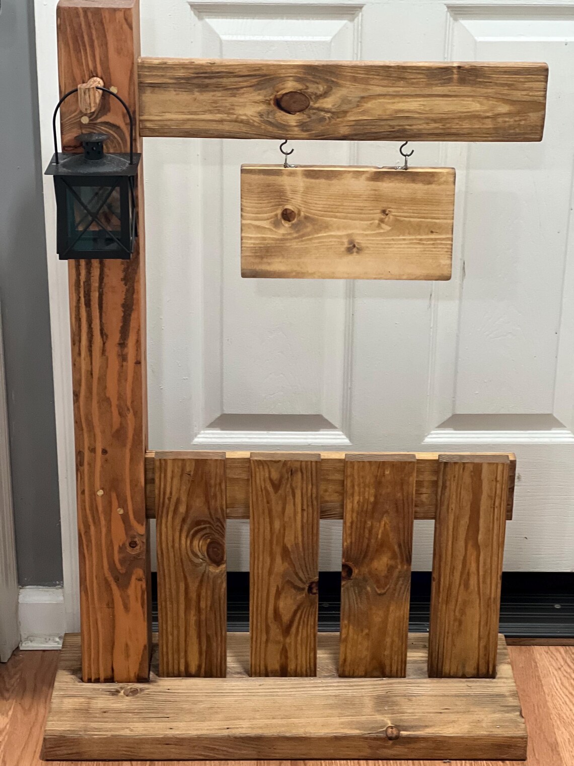 Fence Post Welcome Sign With Hanging Lantern. - Etsy