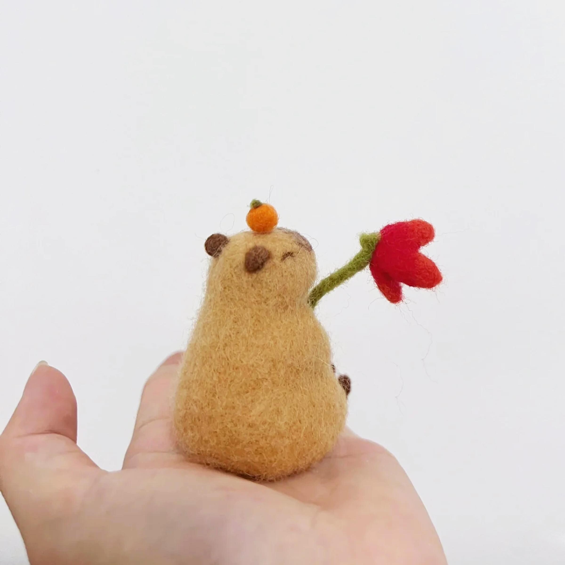 Mini Felt Capybara Figurine, Needle Felted Wildlife Animals Ornaments ...