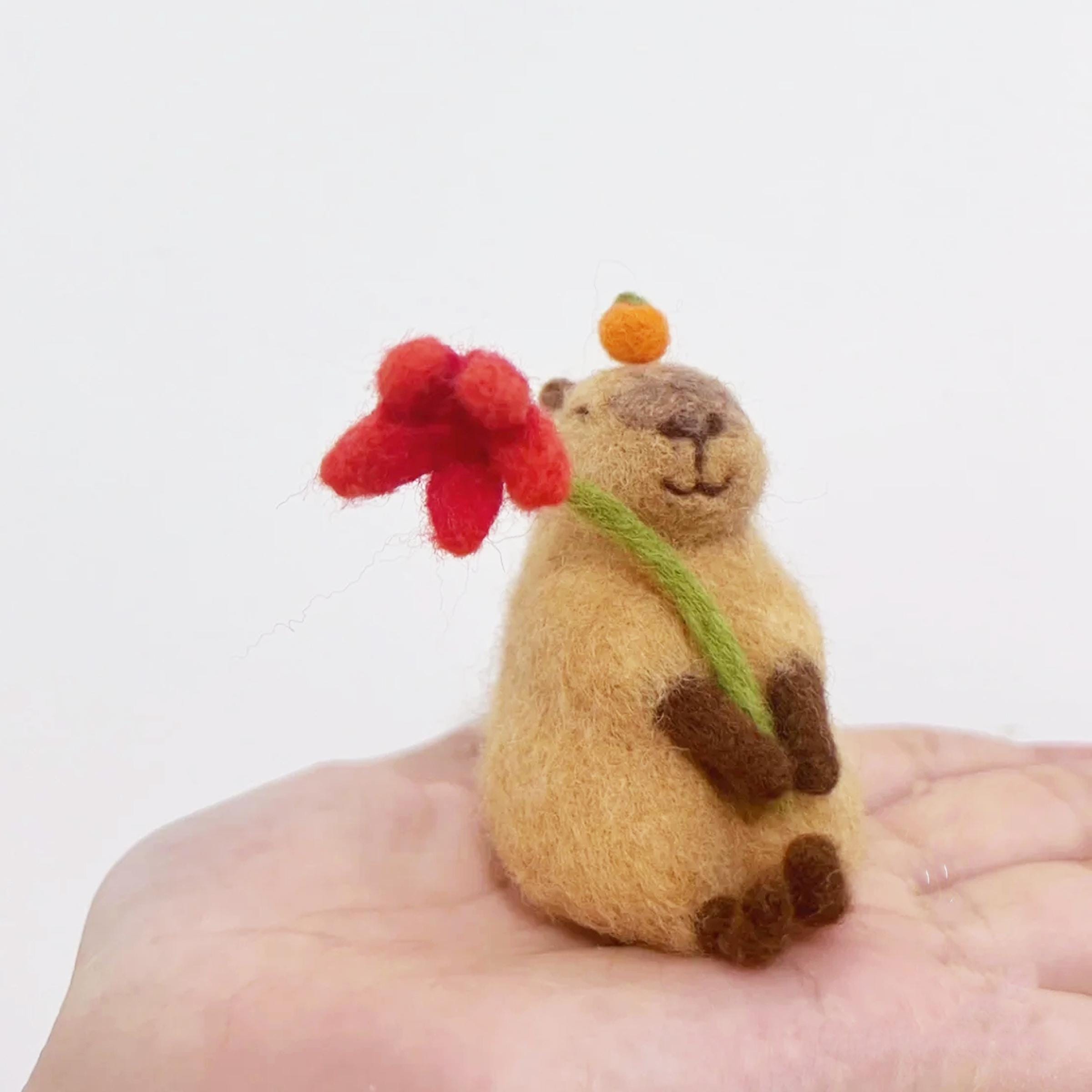 Mini Felt Capybara Figurine, Needle Felted Wildlife Animals Ornaments ...