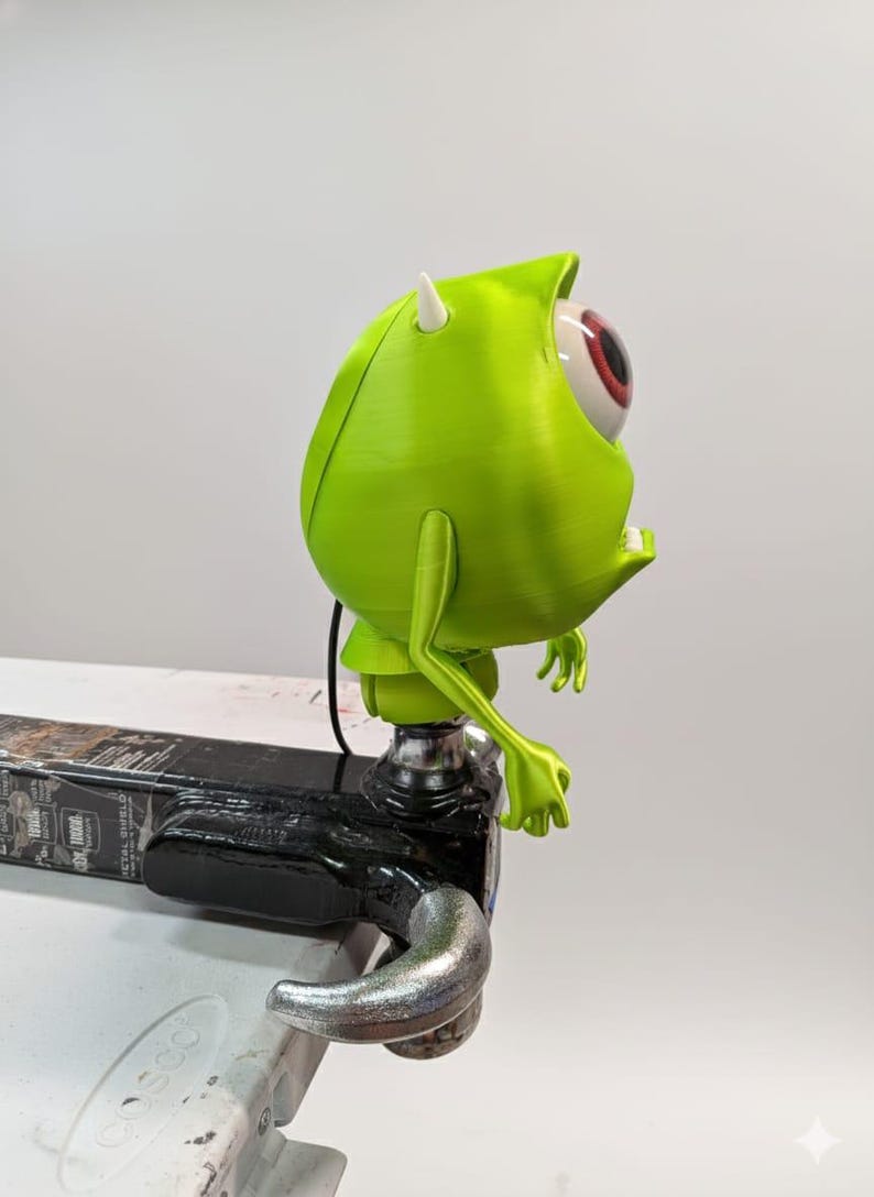 3D Printed Mike Wazowski Hitch Cover With Animated LED Eye – Trailer ...