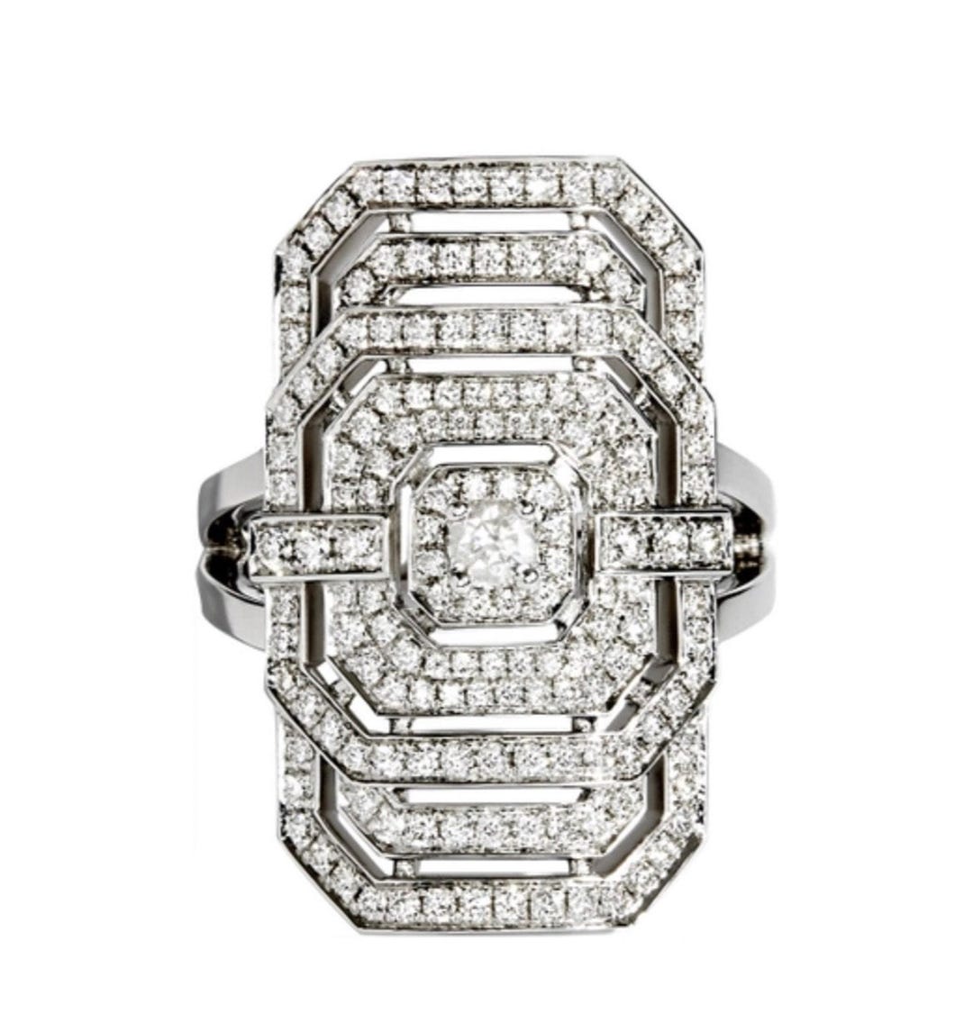 Elongated Lozenge Dinner Ring for Women, Round Moissanite Diamond ...