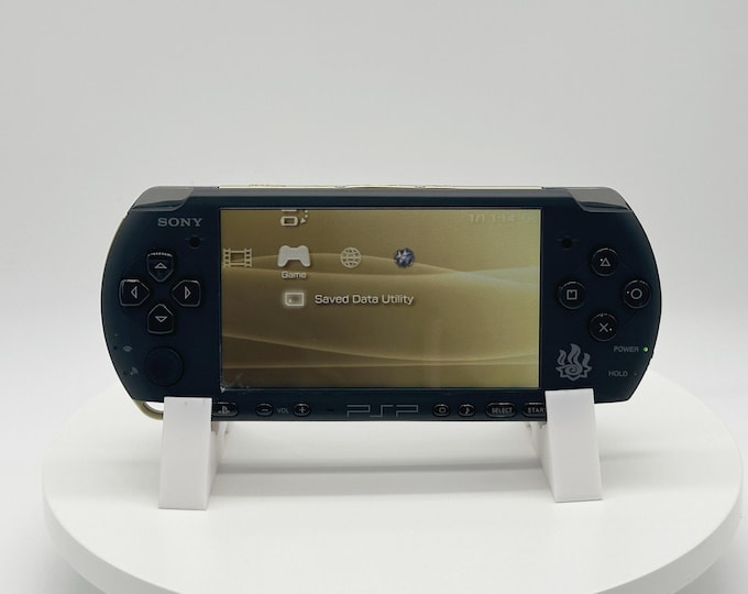 Custom PSP Console Modded With New Monster Hunter Theme Housing Shell ...