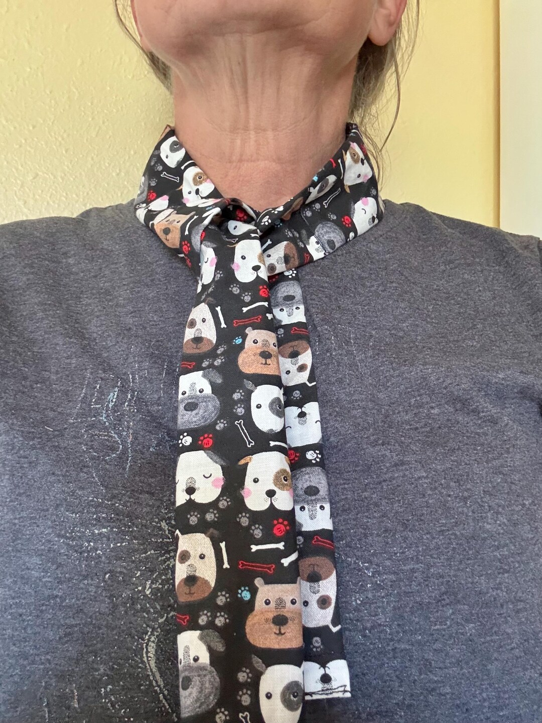 Neck /head/body Cooling Cloth Wrap. Cools You Down in Hot Temperatures ...