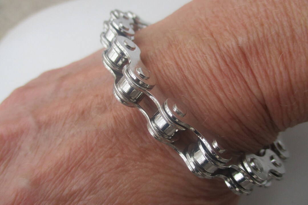 Bicycle Chain Bracelet. Silver Plated Metal Chain Links. Links Measure ...