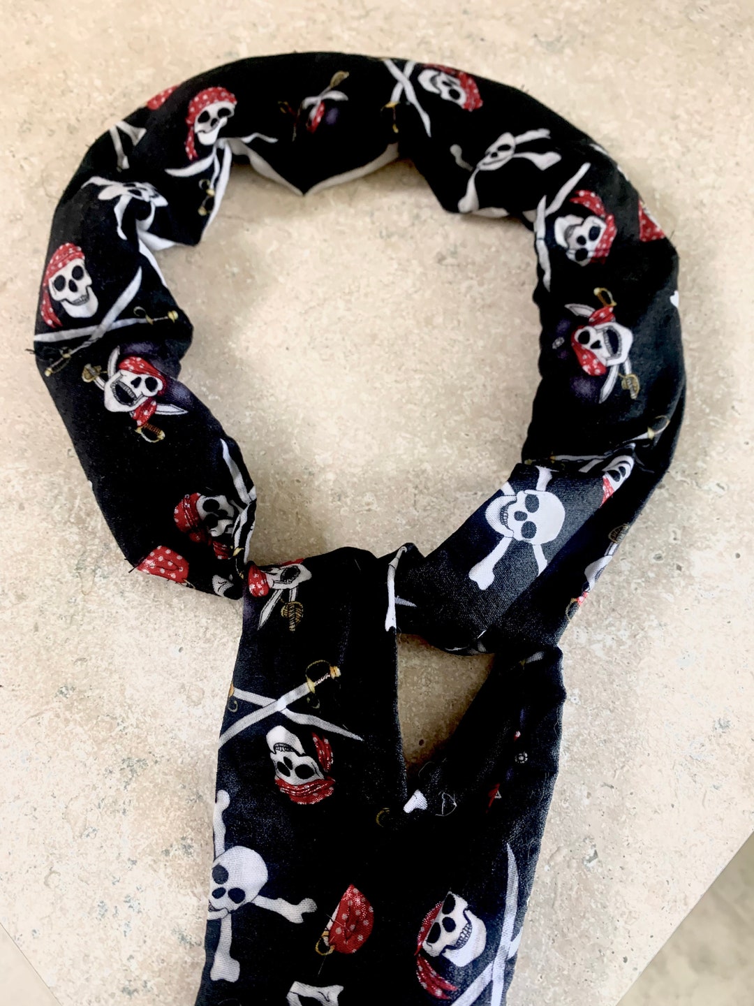 Neck /head/body Cooling Cloth Wrap. Cools You Down in Hot Temperatures ...